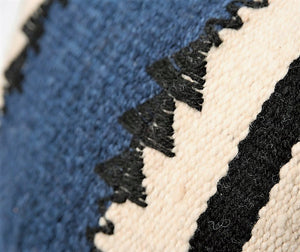 Upis handspun wool pillow - Lake – Threads of Peru